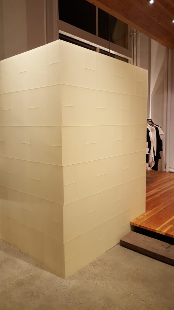 Plastic Dressing Cube – Phaedias