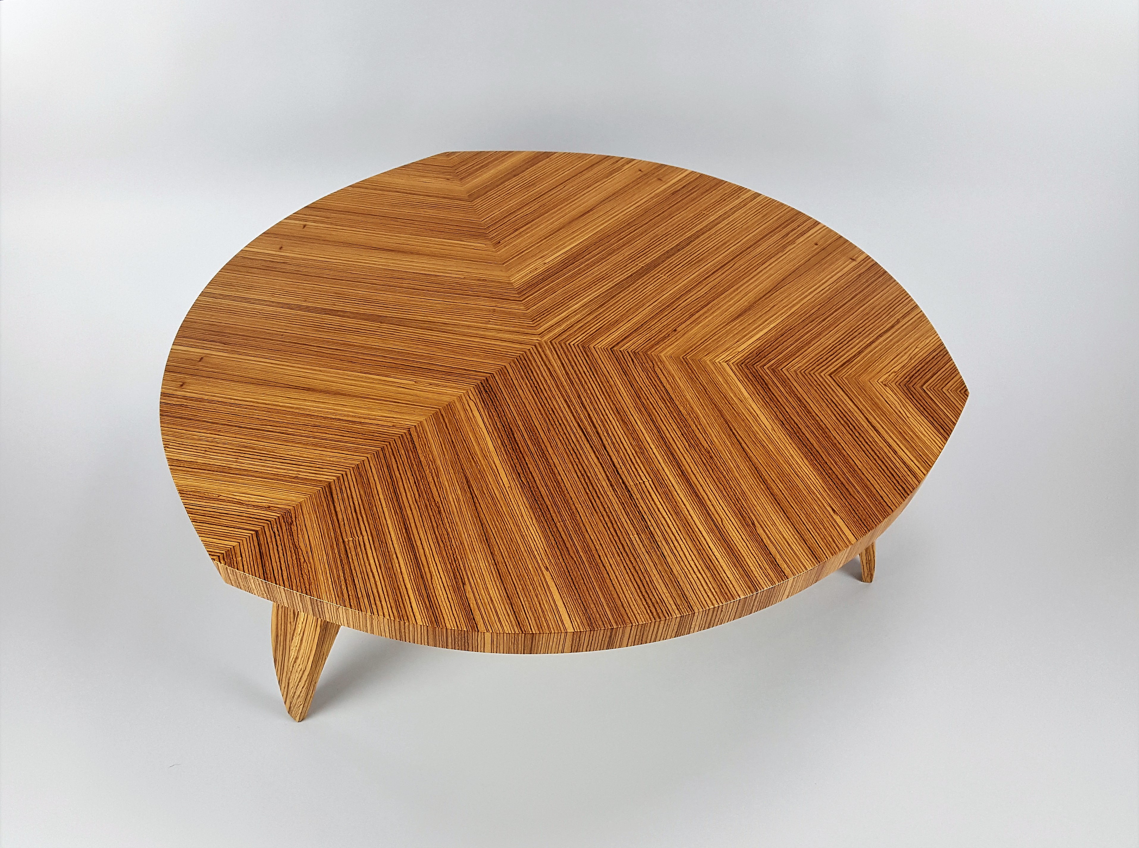 Three Point Coffee Table – Phaedias