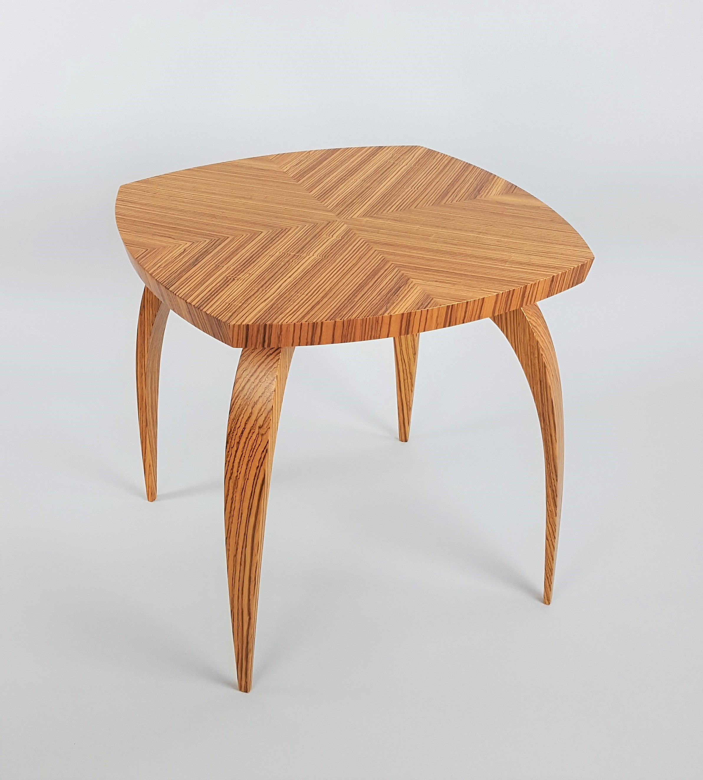 Four Point Accent Table – Phaedias